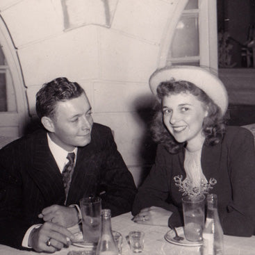 Casa del Rio Collection